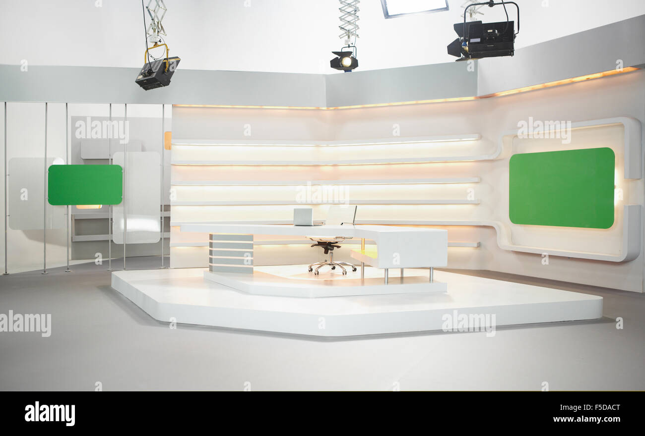 Modern tv set hi-res stock photography and images - Alamy