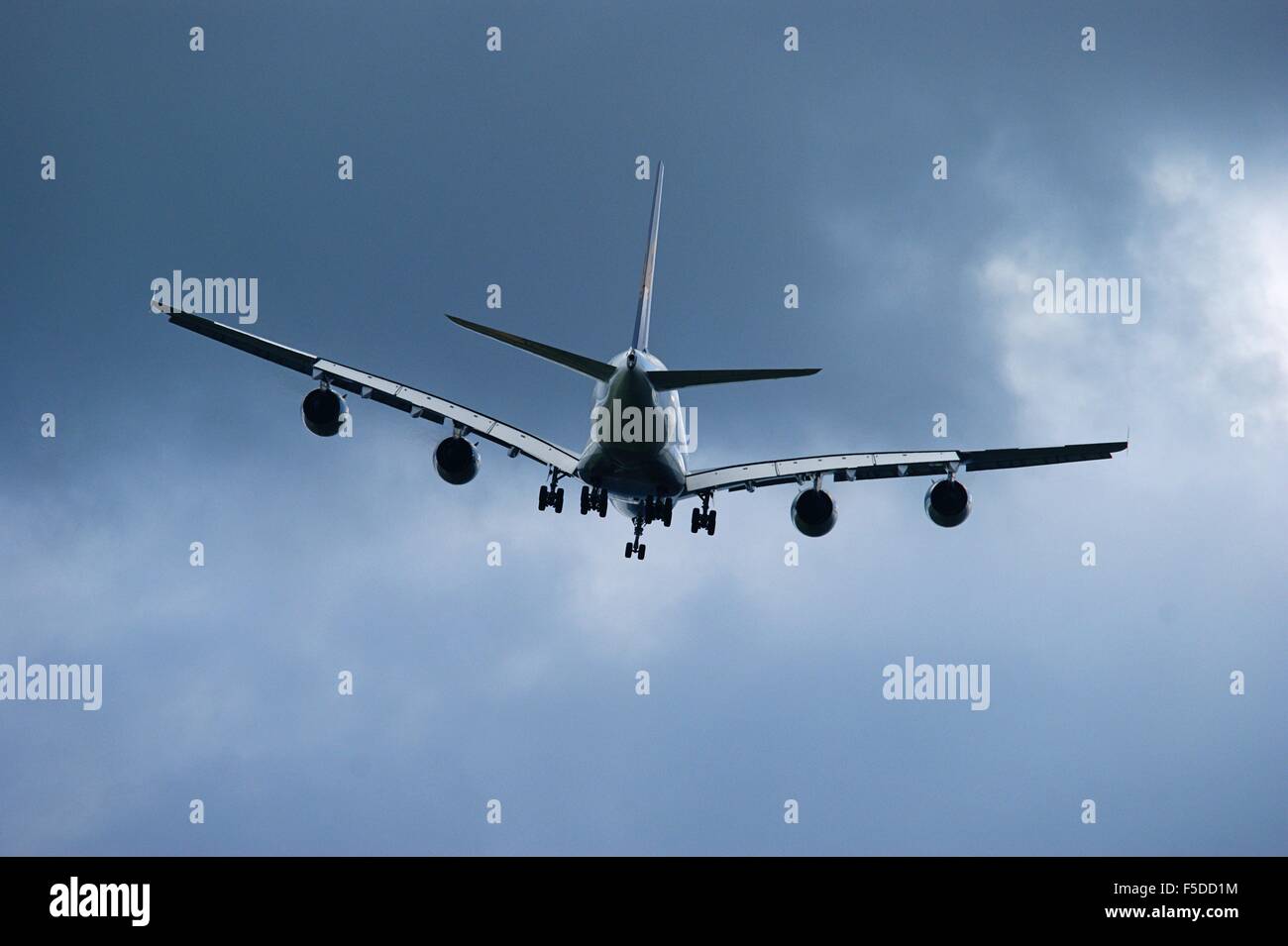Aviation Flight Flying Aeroplane High Resolution Stock Photography and ...