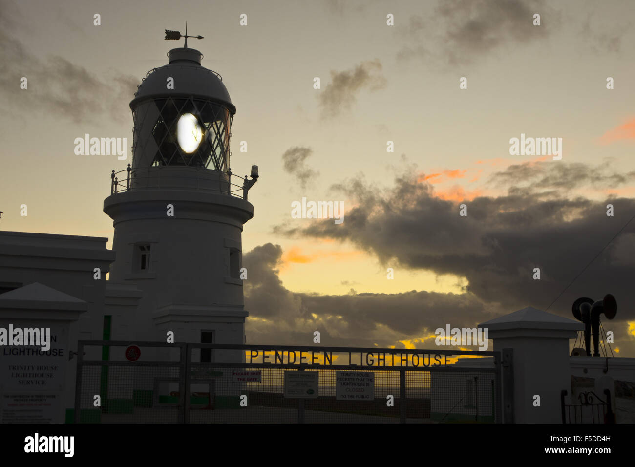 Pendeen lighthouse hi-res stock photography and images - Alamy
