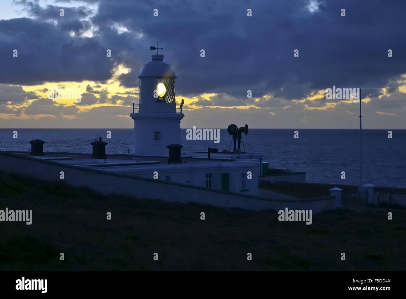 Pendeen lighthouse dusk Stock Photo - Alamy