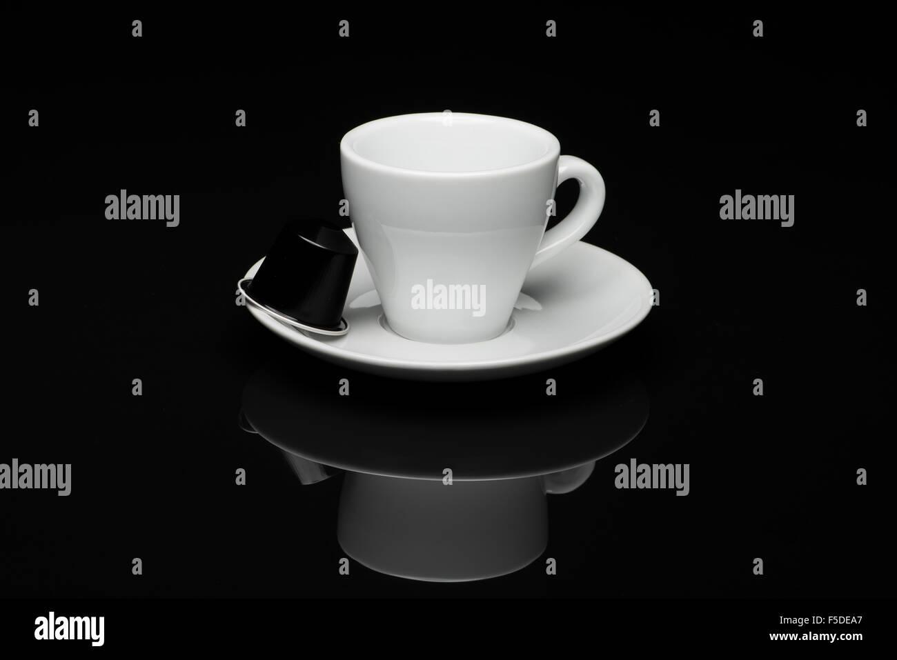 Cup of coffee on black background with reflection Stock Photo - Alamy