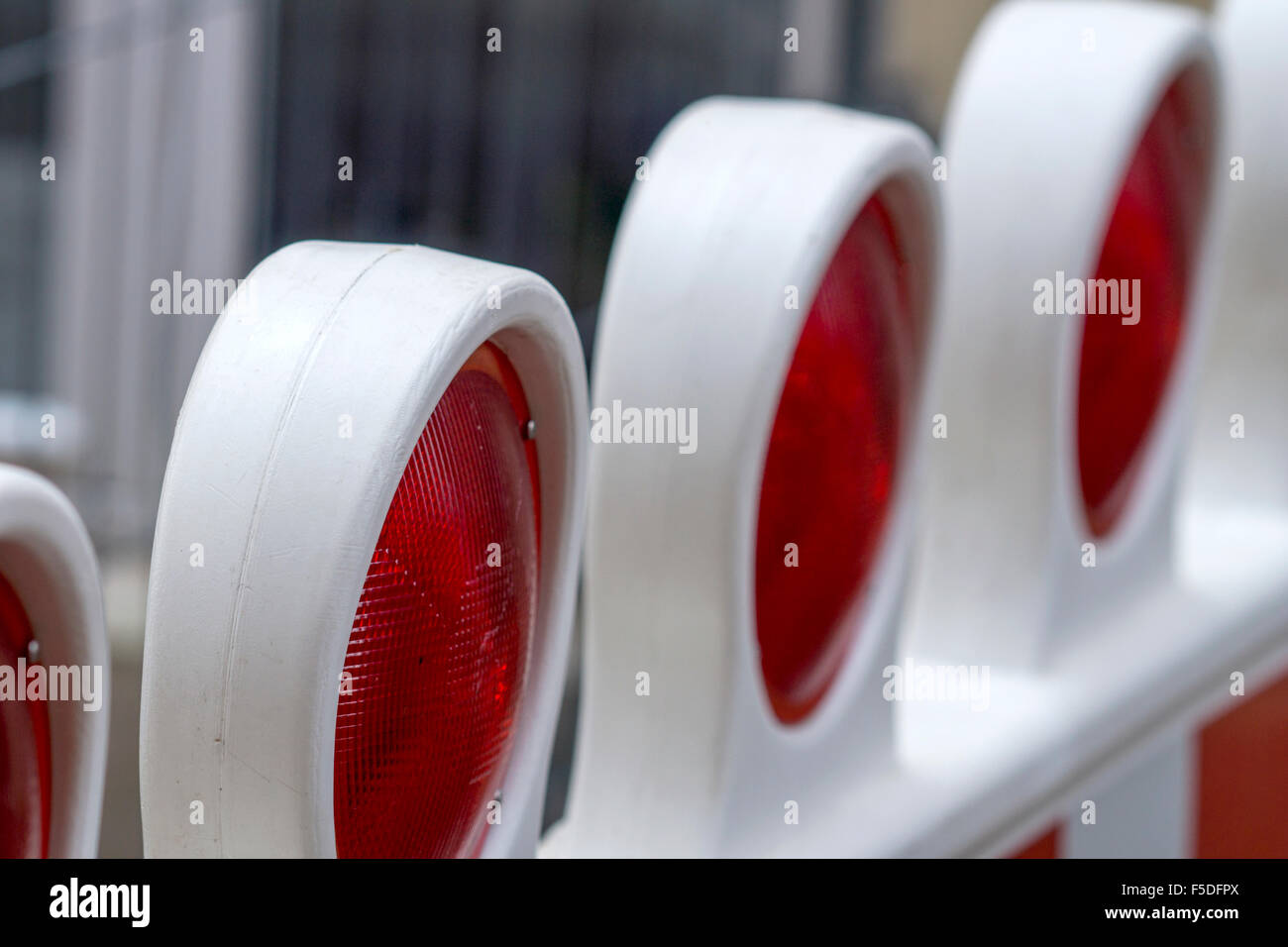 Red construction warning light hi-res stock photography and images - Alamy