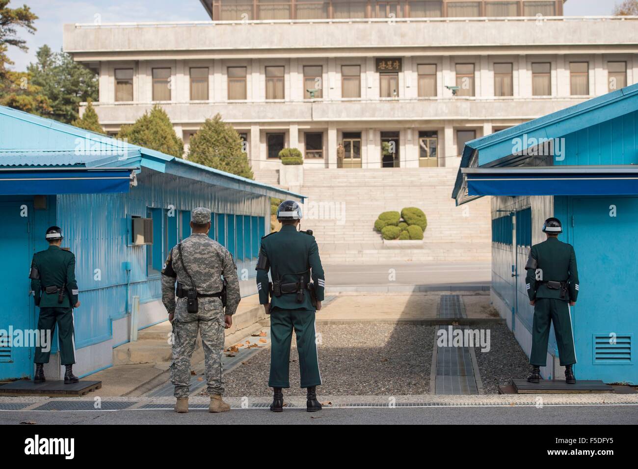 Dmz Border Korea Guards High Resolution Stock Photography and Images ...