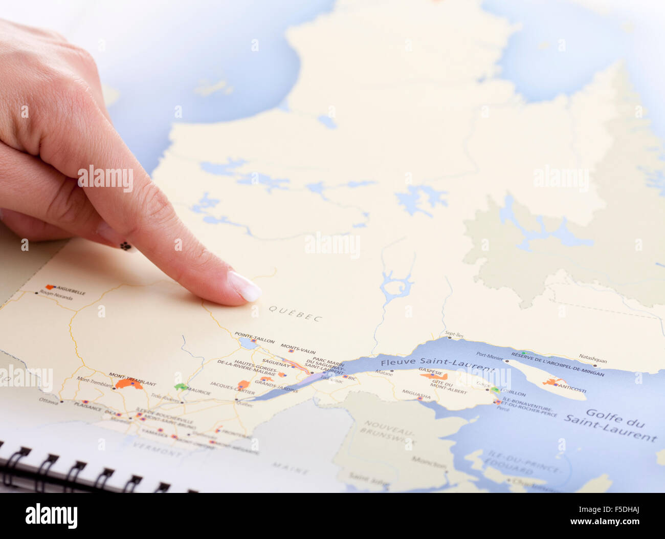 Hand drawing a map hi-res stock photography and images - Alamy