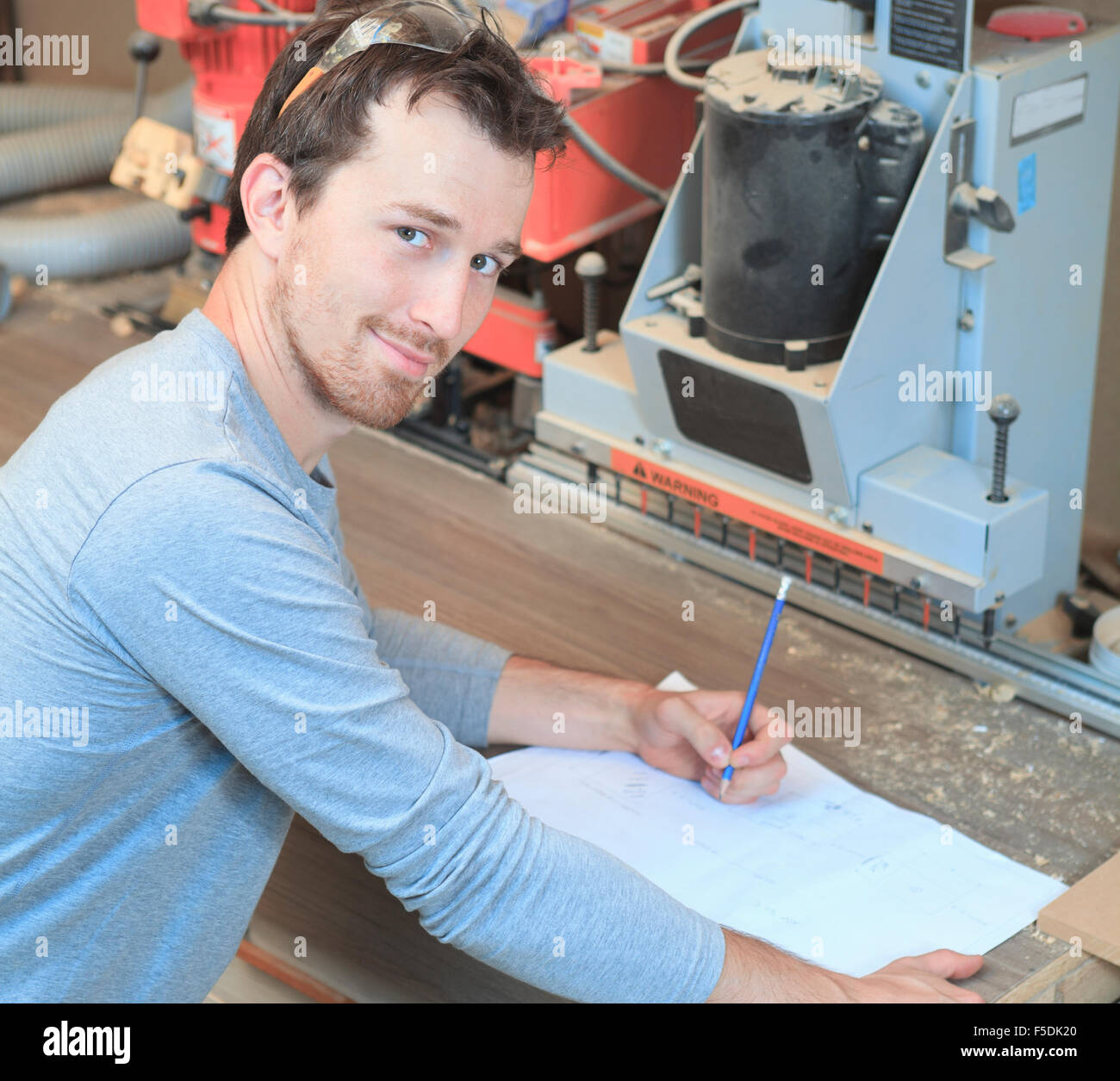 Carpenter draw table in workshop hi-res stock photography and images ...