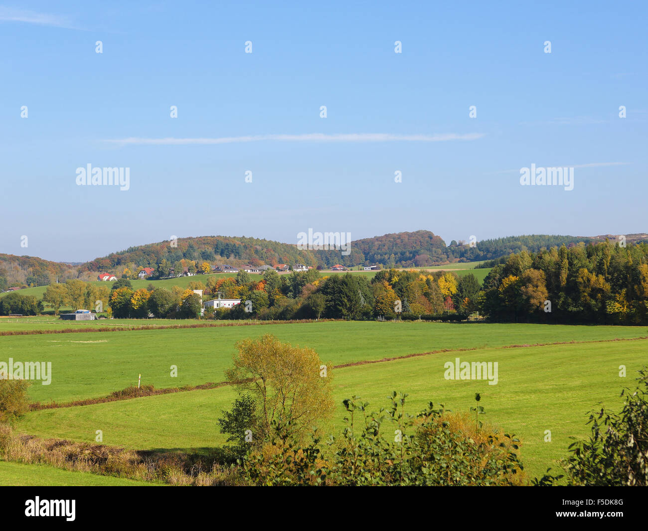 Dispersed houses hi-res stock photography and images - Alamy