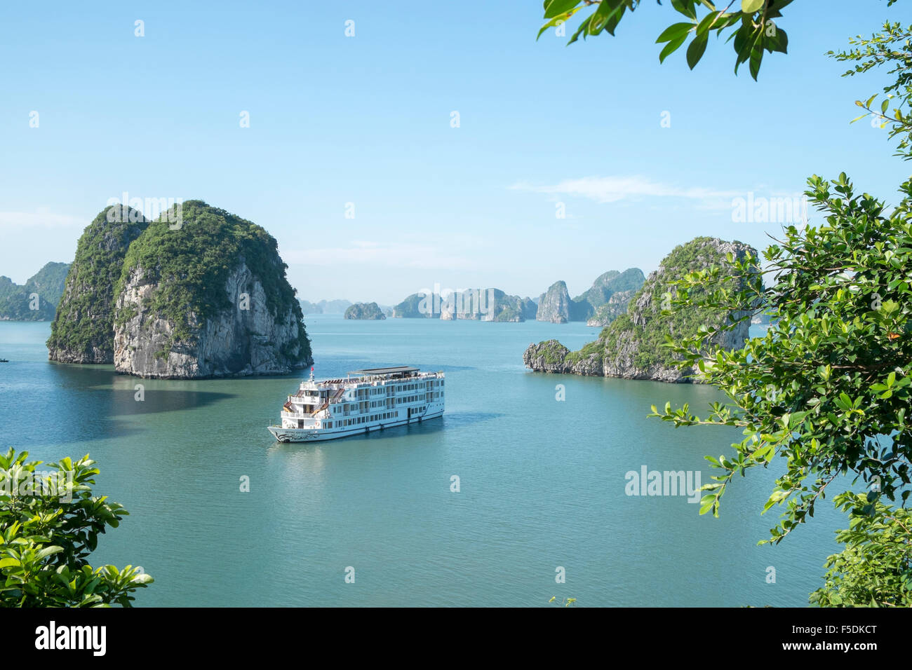 Ha Long Bay Vietnam, limestone islands and cruise ship Huong Hai ...