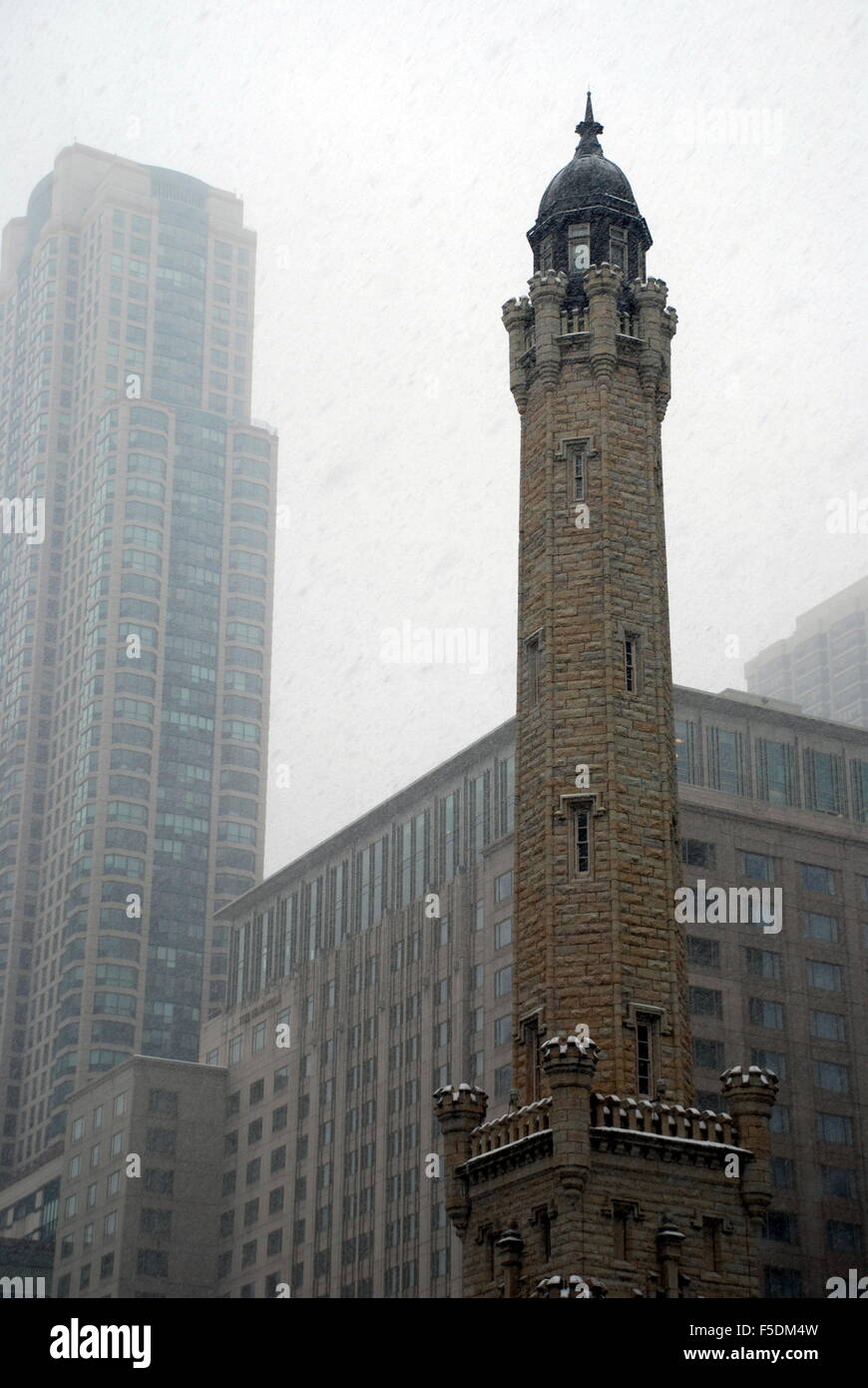 Chicago limestone hi-res stock photography and images - Alamy