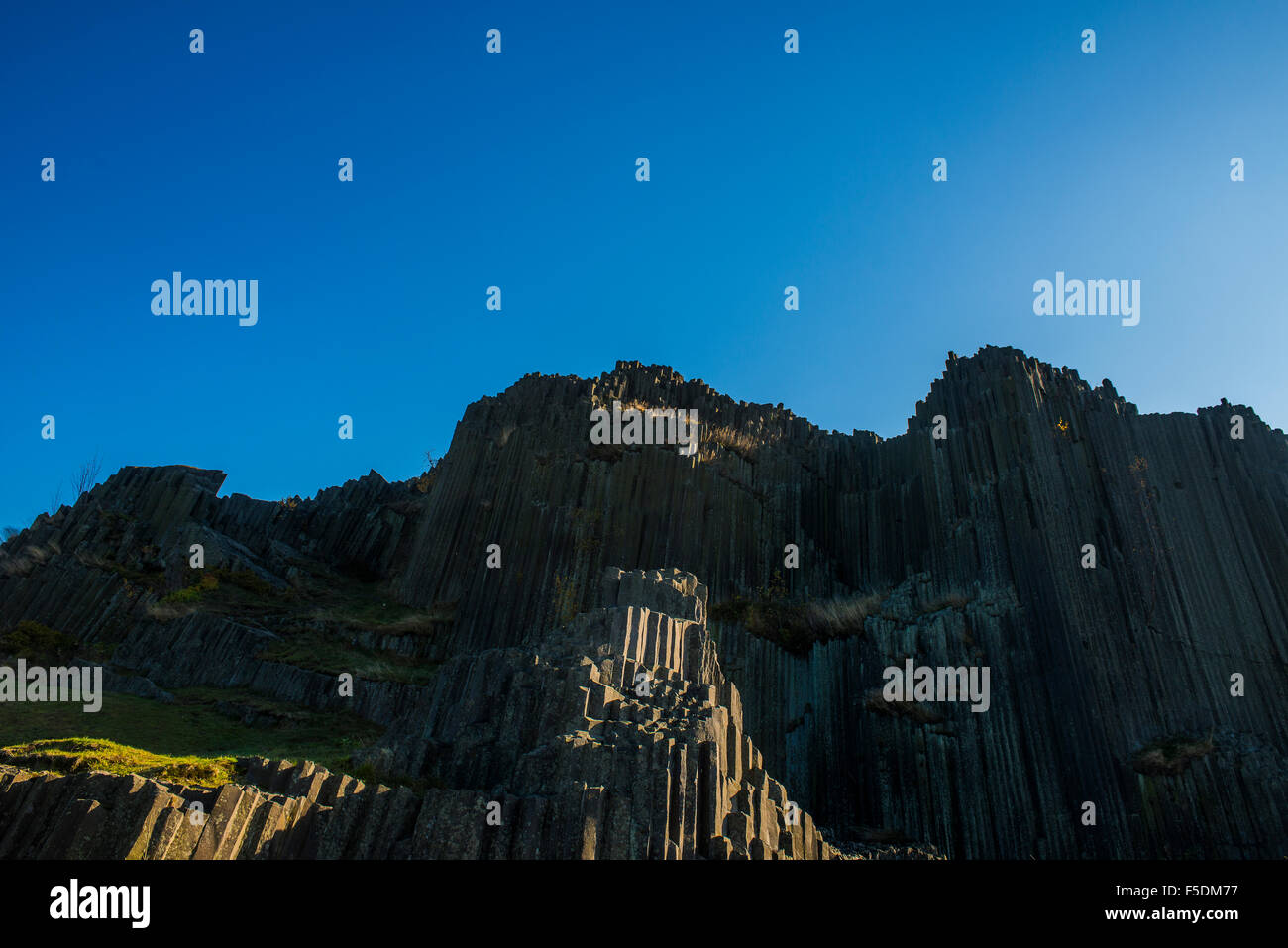 Panska Skala (Herrnhausfelsen, Chambermaid rock), rocky hill ...