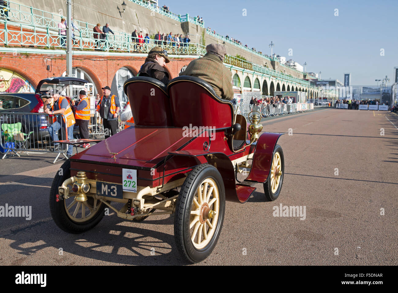Vintage car boot handle hi-res stock photography and images - Alamy