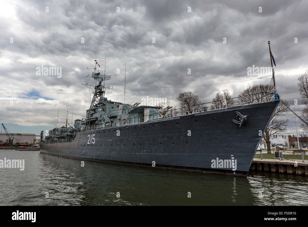 Legendary HMCS Haida, a Tribal class destroyer that served in the ...