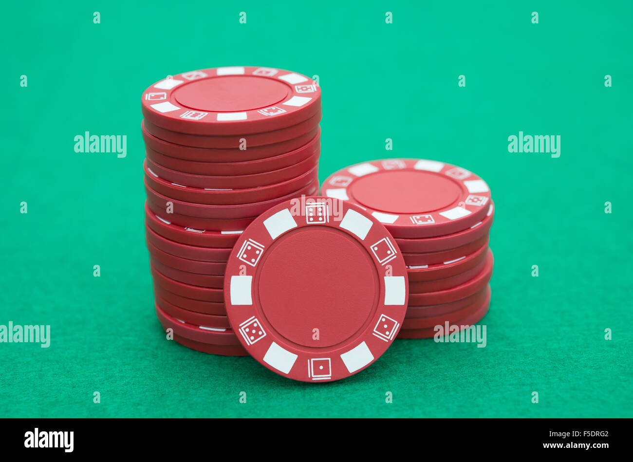 Red poker chip hi-res stock photography and images - Alamy