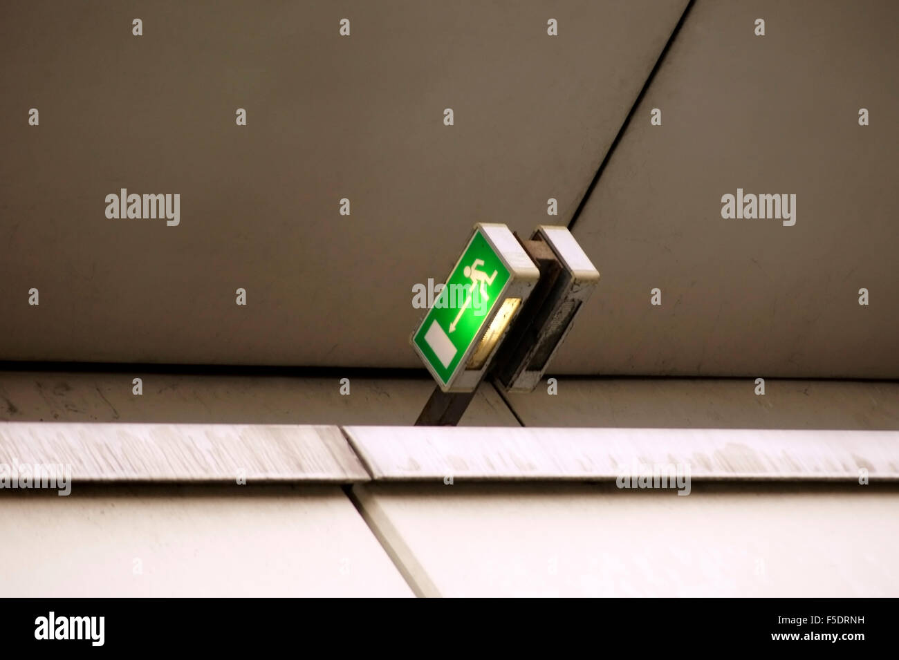 Exterior emergency exit sign hi-res stock photography and images - Alamy