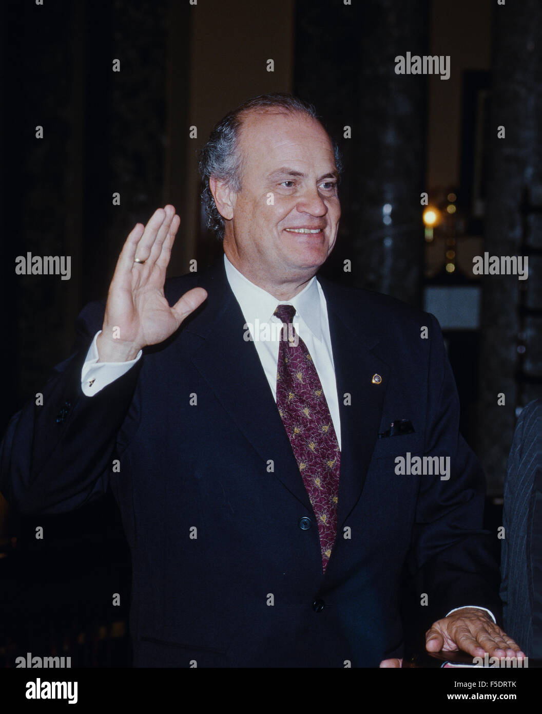 Washington, DC. 7th January, 1997 Senator Fred Thompson holds his hand ...