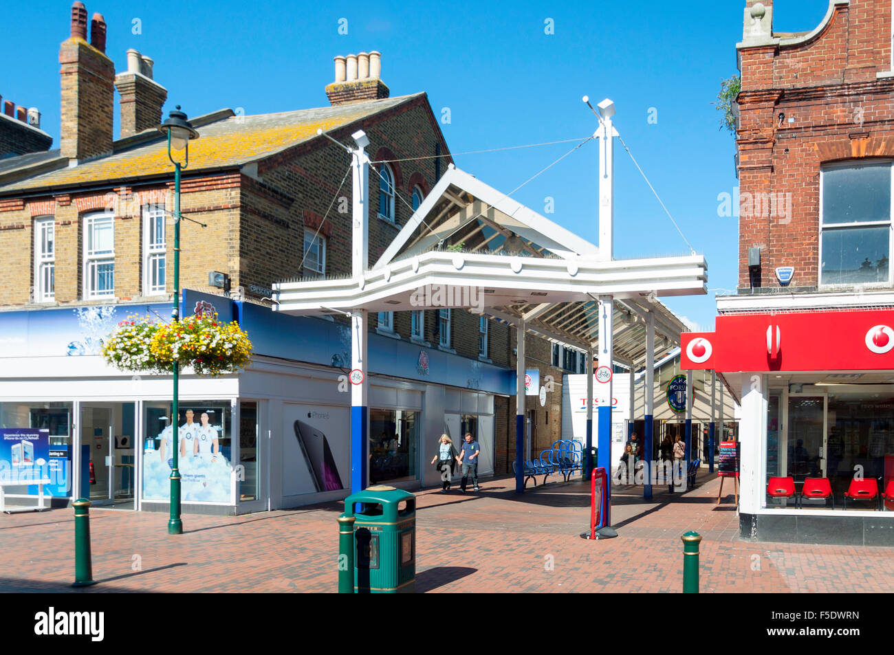 Entrance to The Forum Shopping Centre, Sittingbourne High Street ... Entrance to The Forum Shopping Centre, Sittingbourne High Street ...