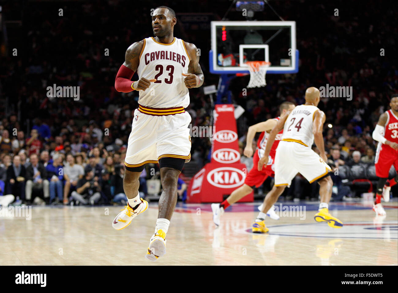 100 point game nba hi-res stock photography and images - Alamy