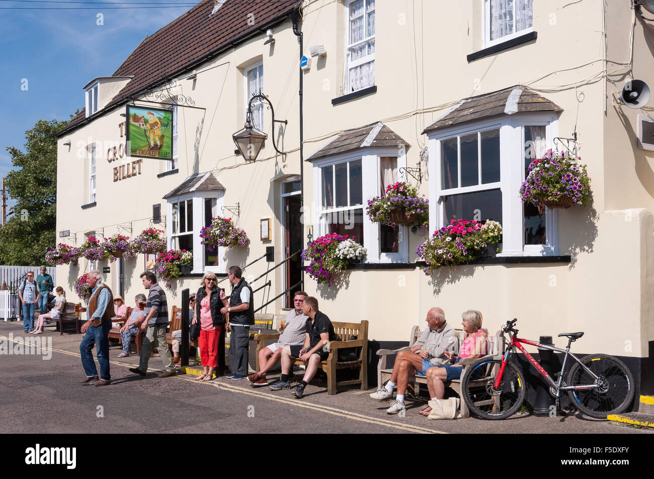 16th Century The Crooked Billet Pub, High Street, Old Leigh, Leigh-on ...