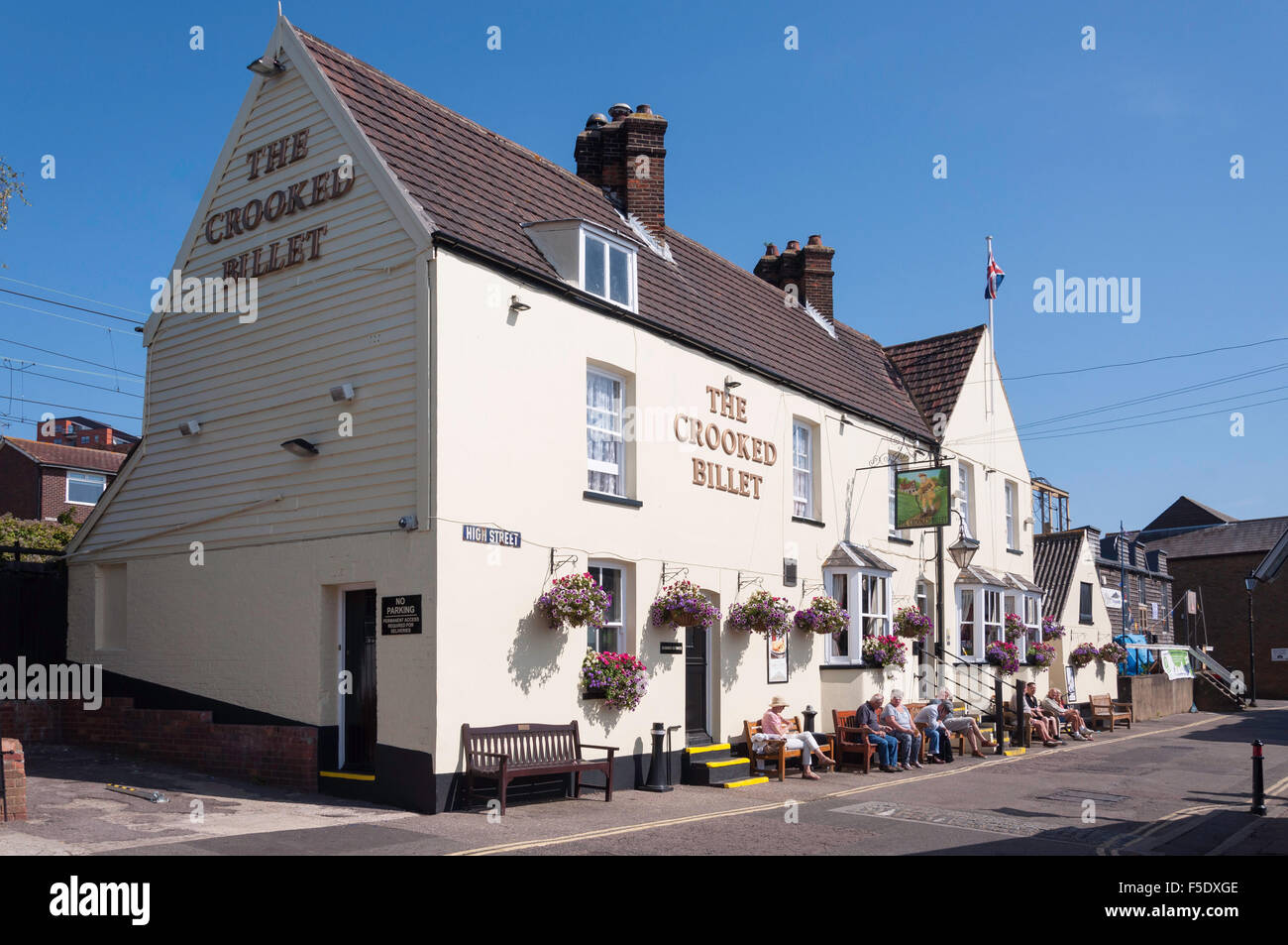 16th Century The Crooked Billet Pub, High Street, Old Leigh, Leigh-on ...