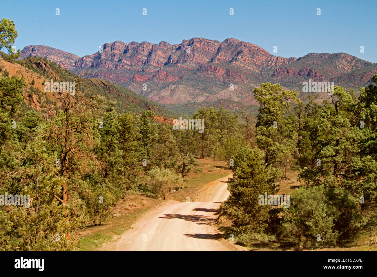 Flinders ranges hi-res stock photography and images - Alamy