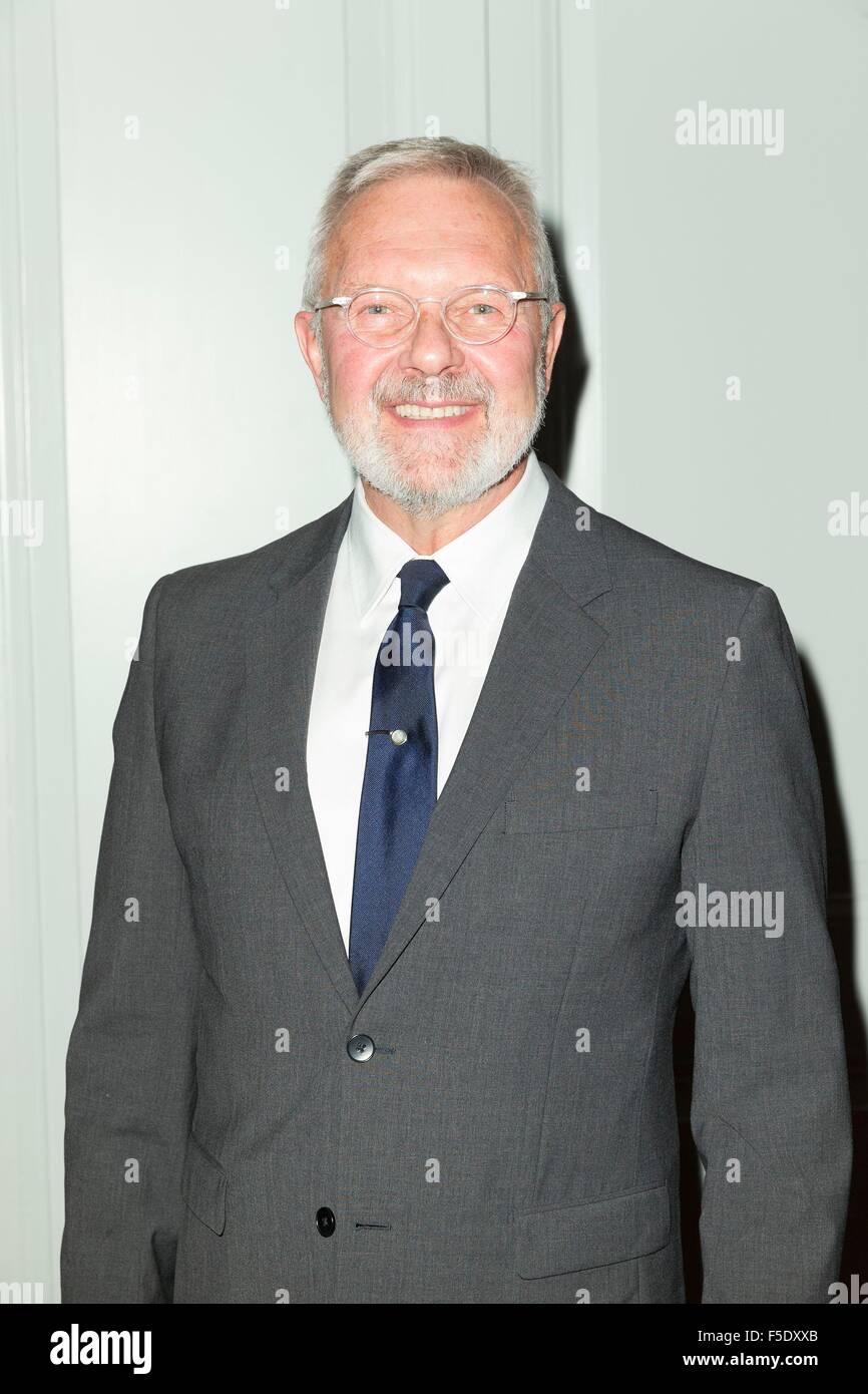 New York, NY, USA. 2nd Nov, 2015. Walter Bobbie at arrivals for ...
