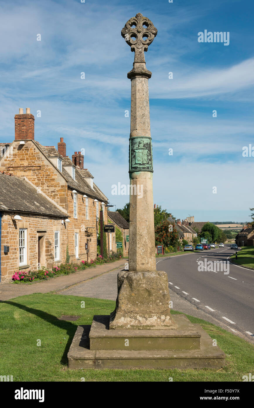 War memorial, Main Street, Rockingham, Northamptonshire, England ...