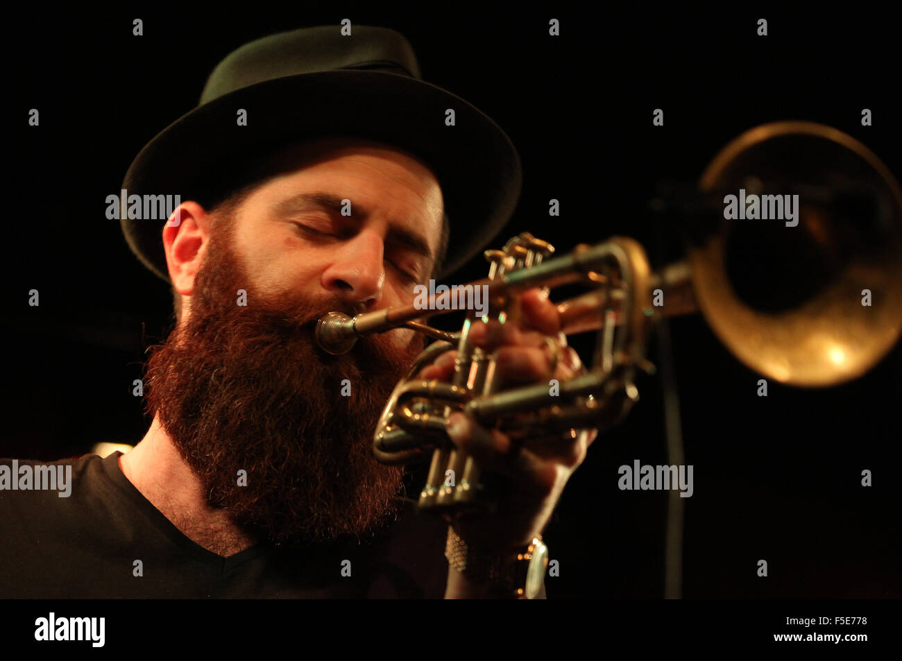 Avishai Cohen´s trio Triveni performs in Prague, Czech Republic ...