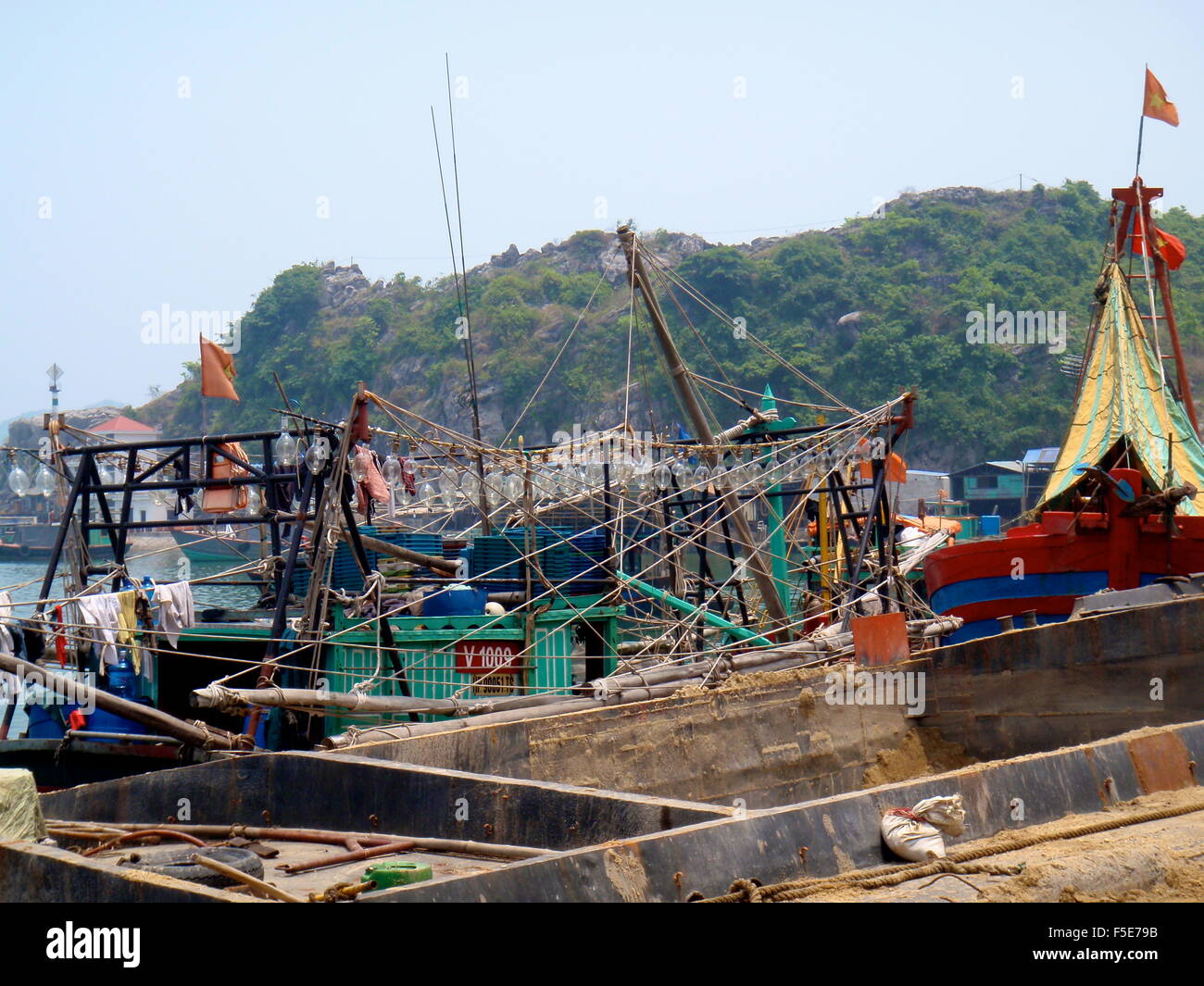 Traditional asian floating village at Halong Bay, Vietnam Stock Photo ...