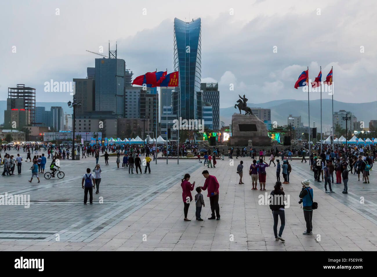 Ulaanbaatar sukhbaatar square hi-res stock photography and images - Alamy