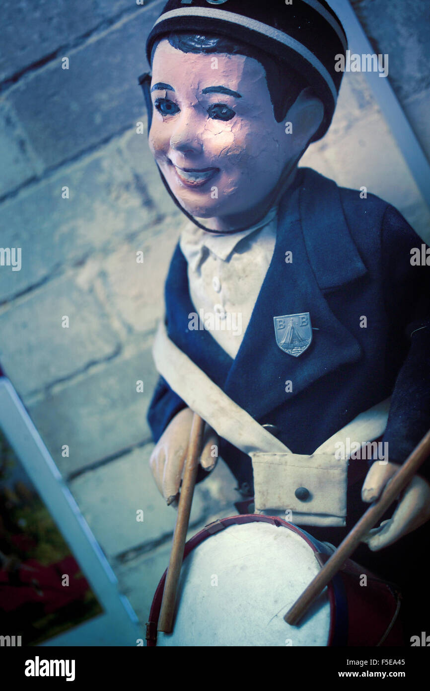 Drummer boy hi-res stock photography and images - Alamy