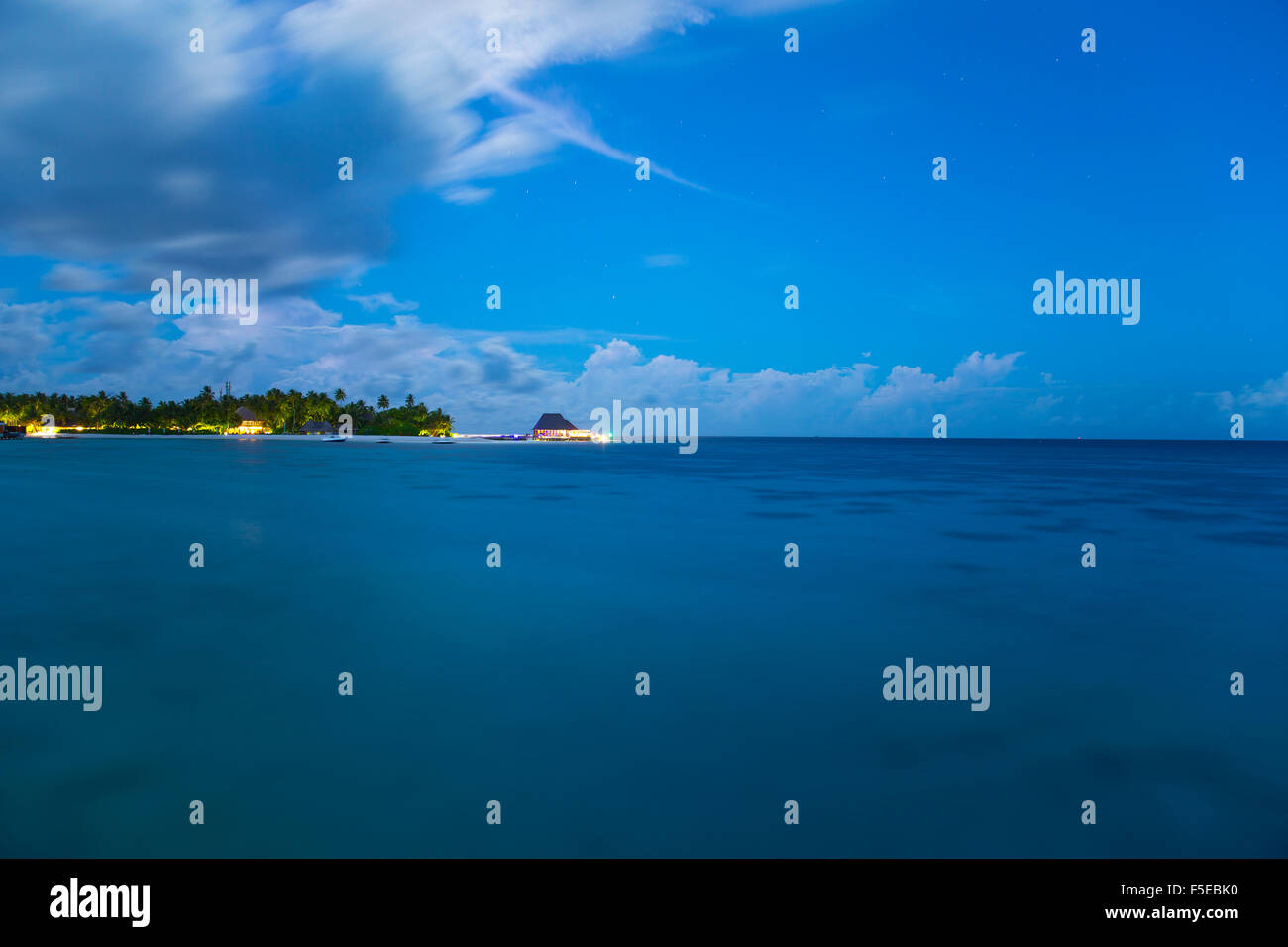 Indian ocean at night hi-res stock photography and images - Alamy