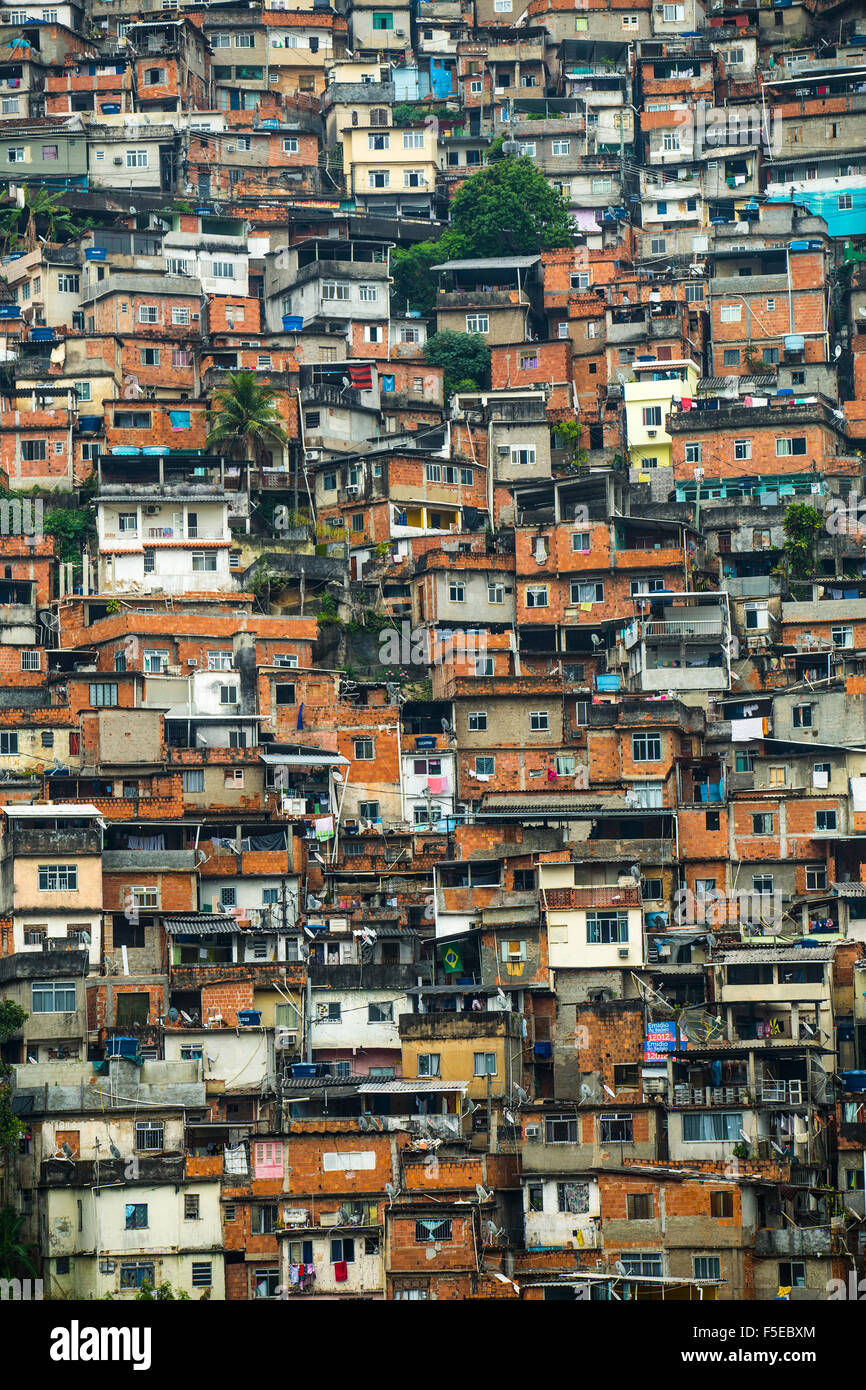 Favela poverty people rio de janeiro hi-res stock photography and ...