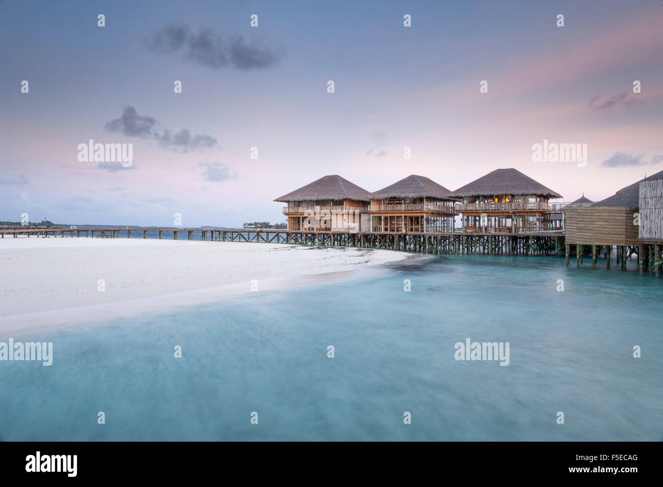 Sea water ocean buildings hi-res stock photography and images - Alamy