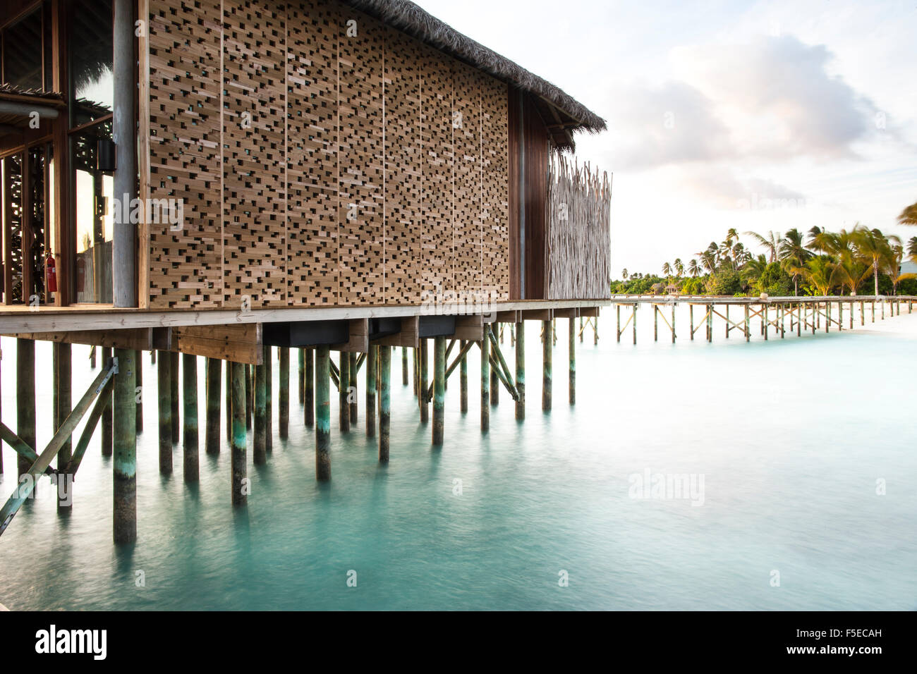 Sea water ocean buildings hi-res stock photography and images - Alamy