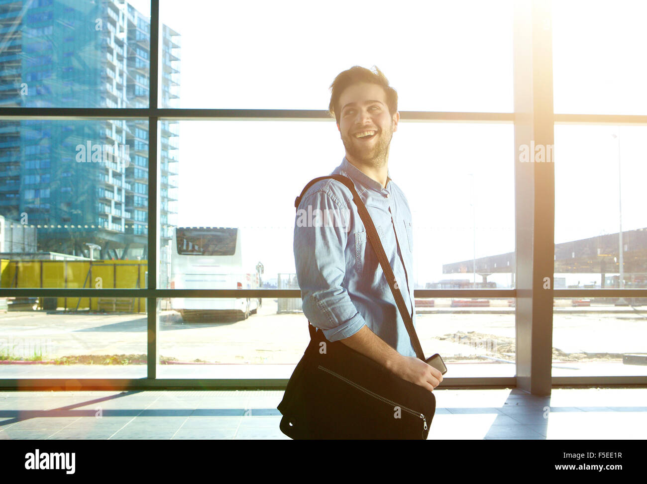 Man walking casual hi-res stock photography and images - Alamy