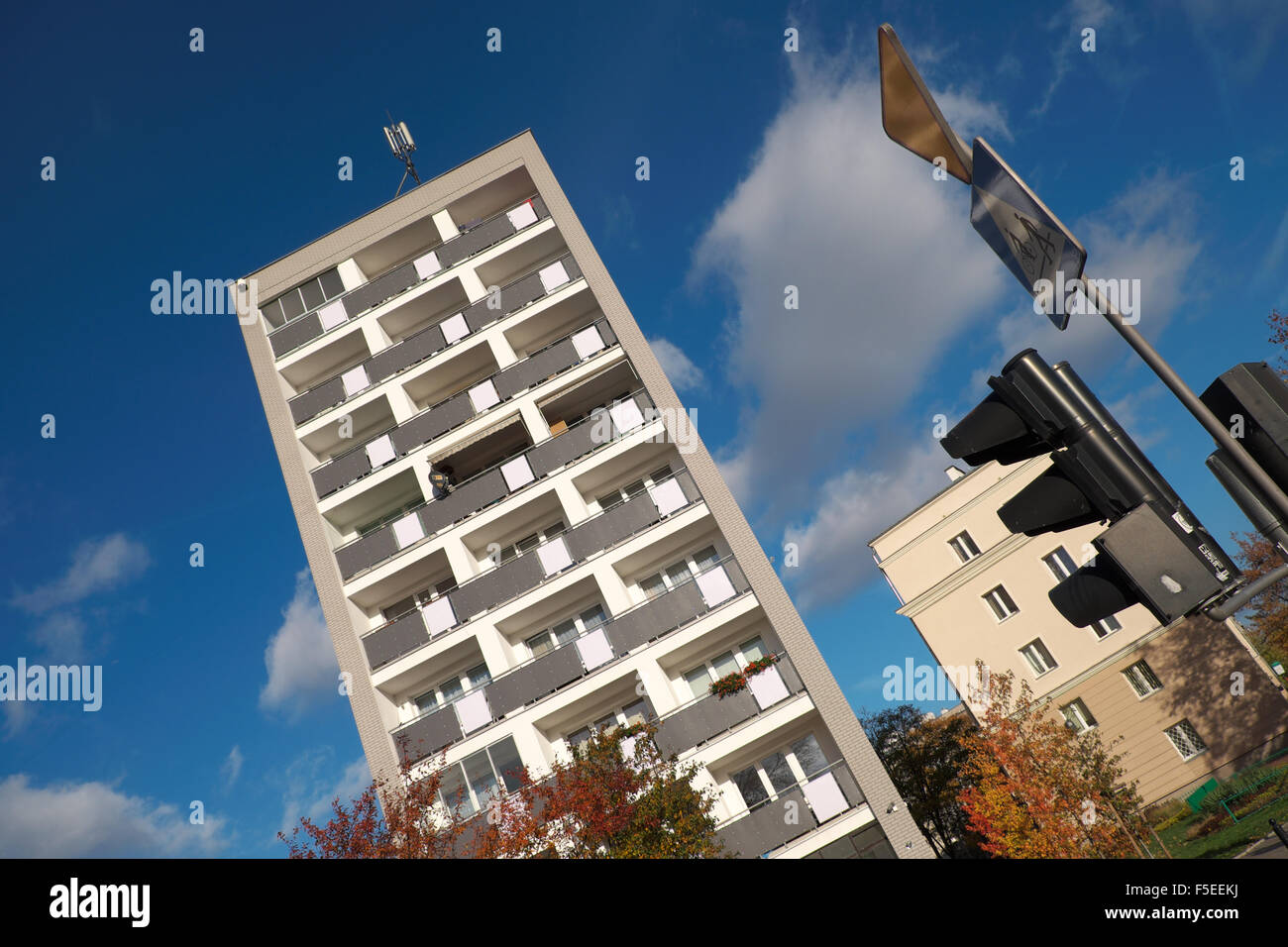 Soviet style apartment blocks hi-res stock photography and images - Alamy