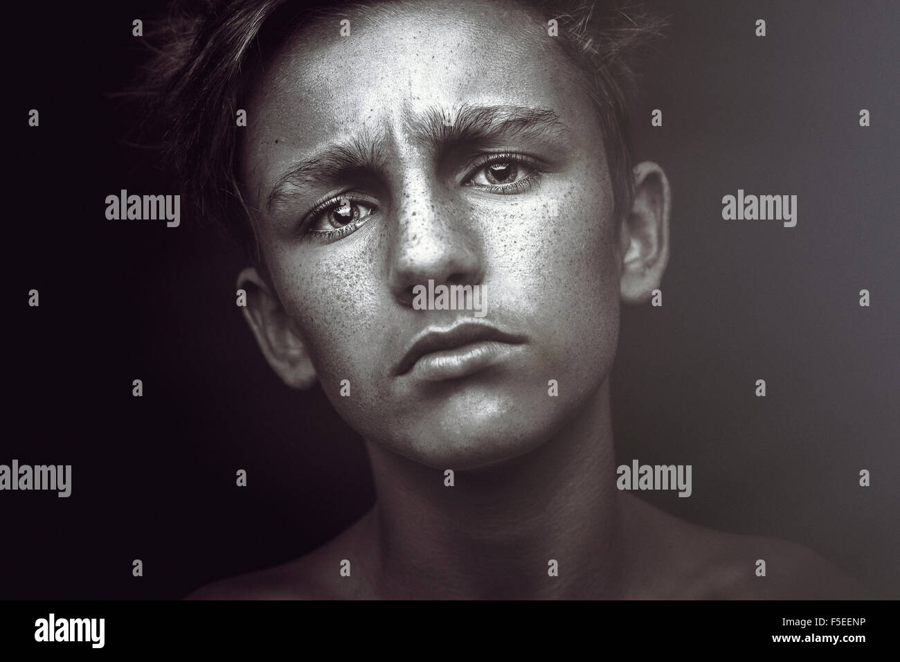 Boy teenager black sad hi-res stock photography and images - Alamy