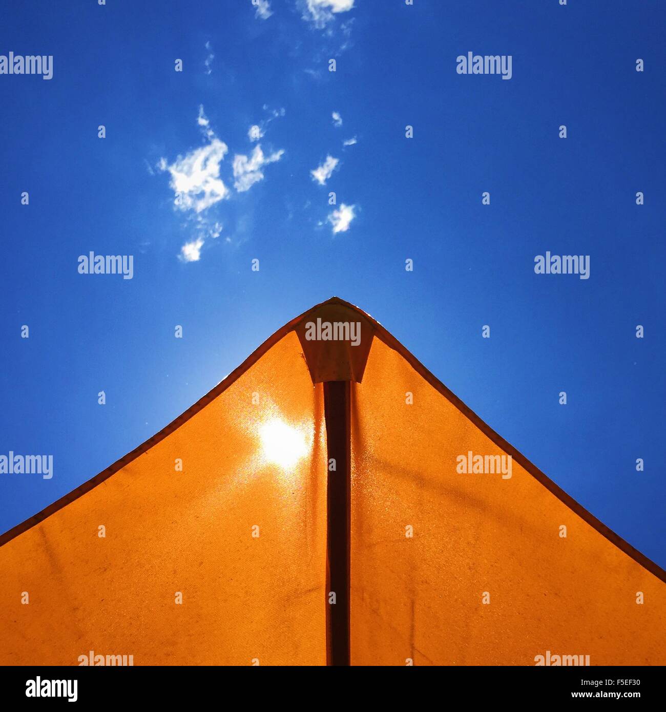 Low angle sun hi-res stock photography and images - Alamy