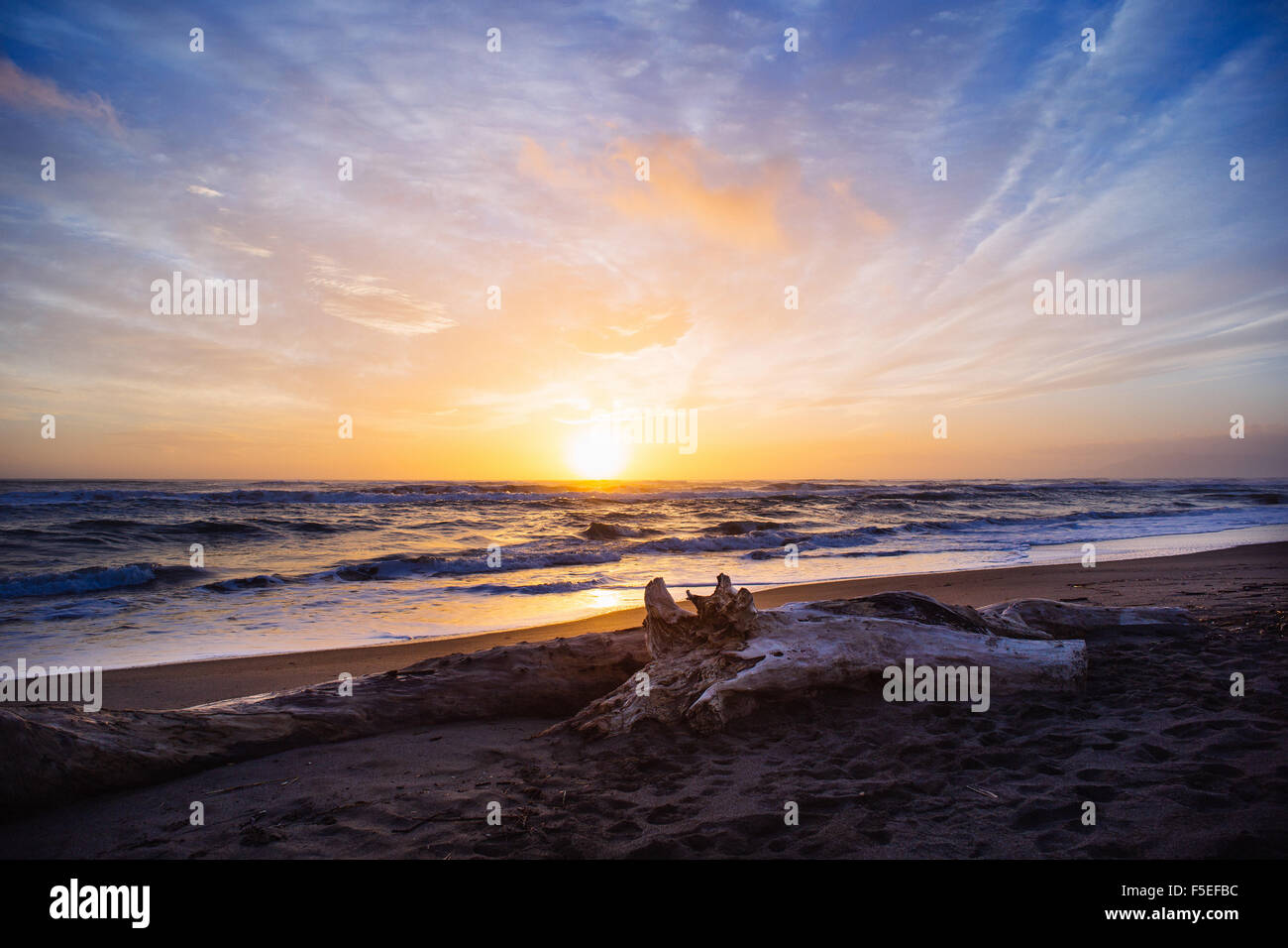 Lazio beach italy hi-res stock photography and images - Alamy
