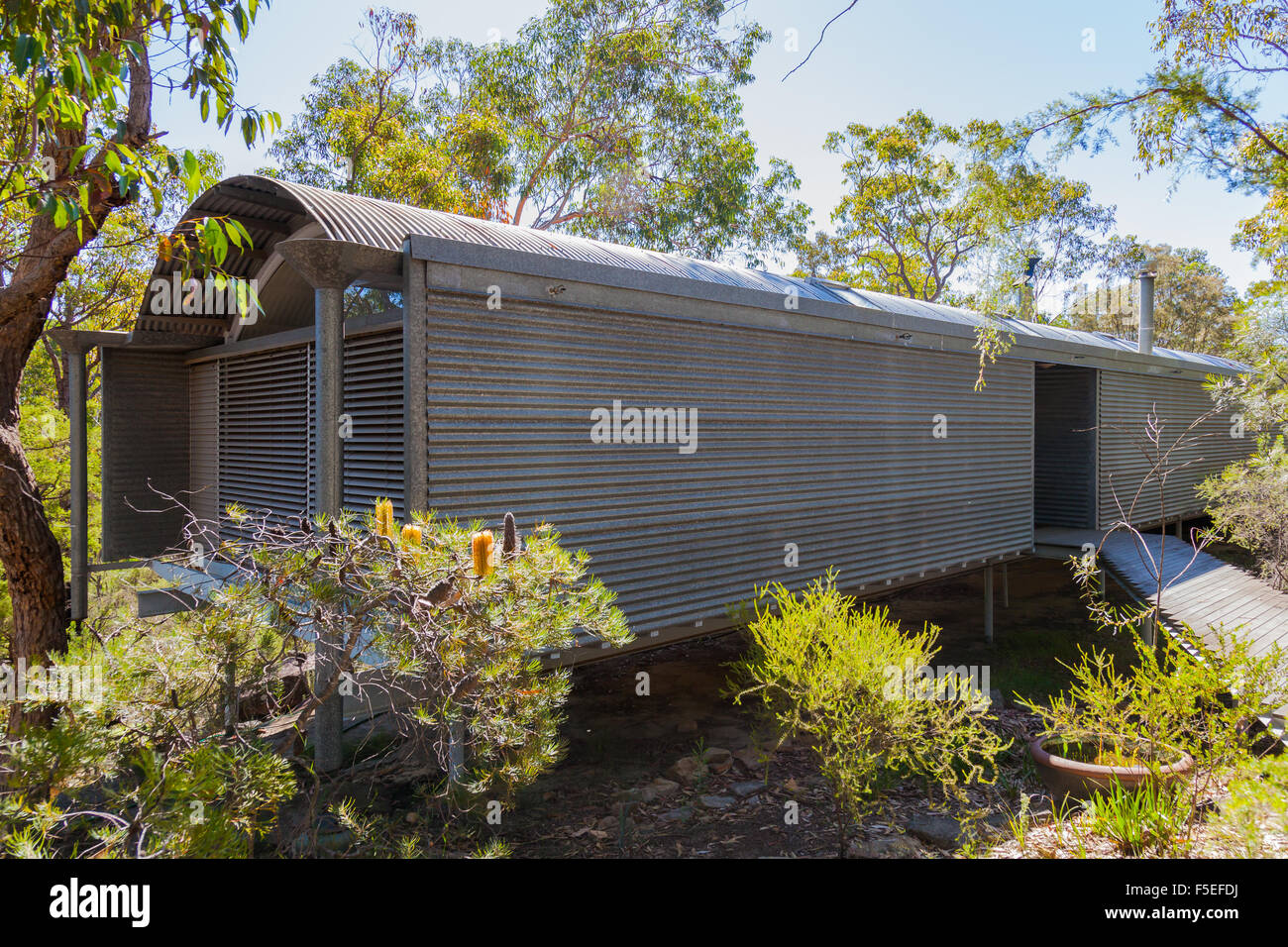 Artist Syd Ball's classic Murcutt house, designed by Australian ...