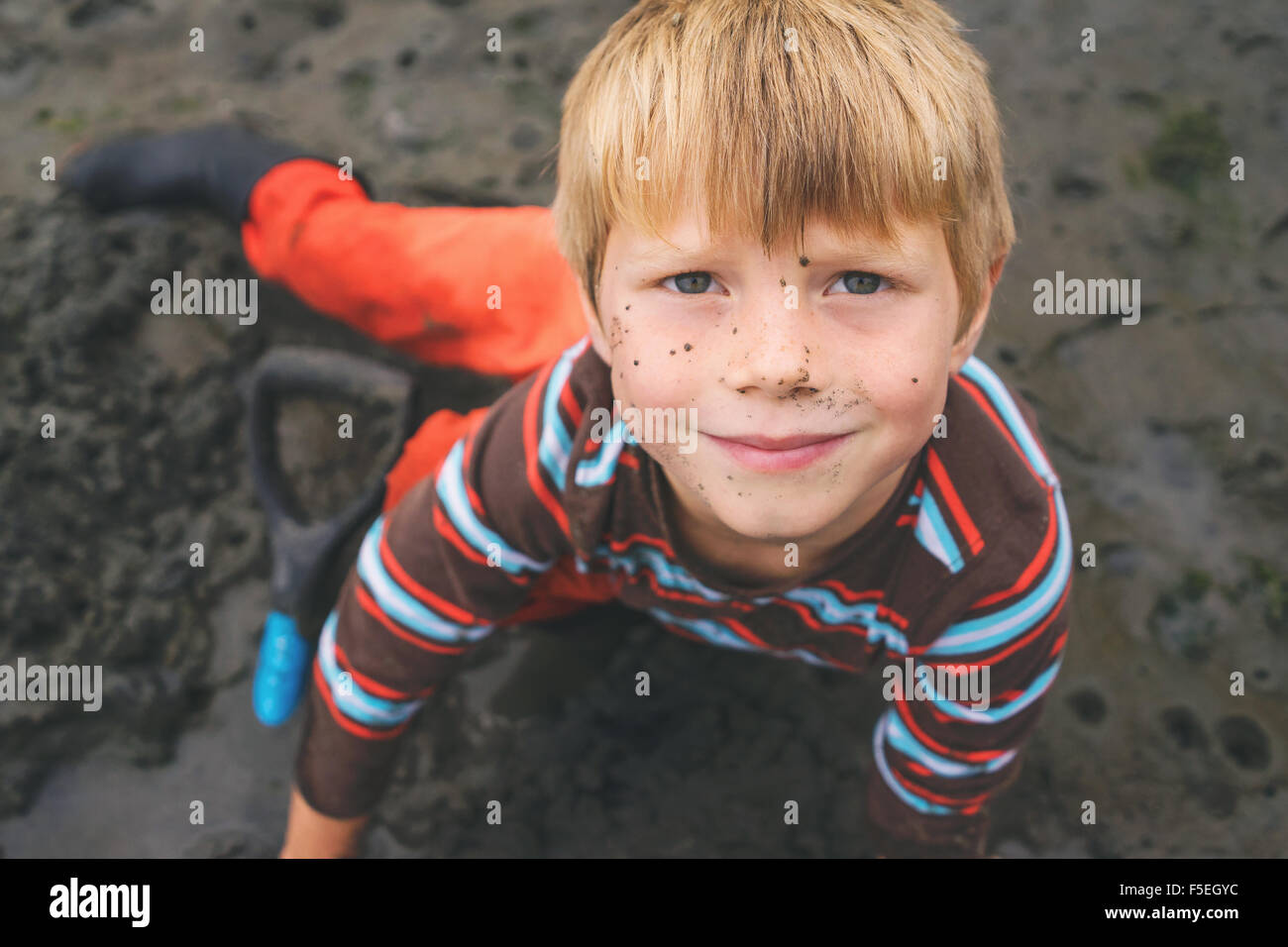 Boy Digging Sand High Resolution Stock Photography and Images - Alamy