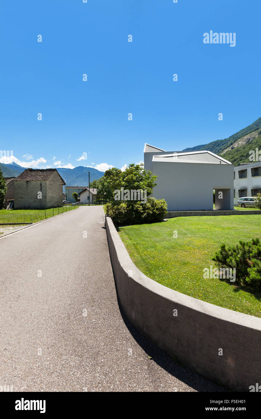 Exterior road hi-res stock photography and images - Alamy