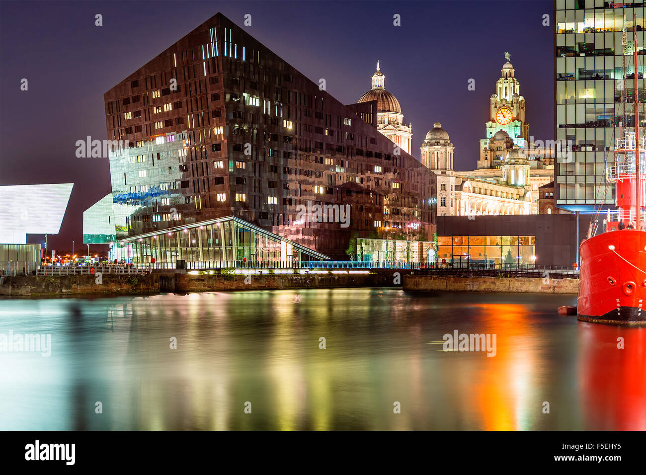 Liverpool skyline hi-res stock photography and images - Alamy