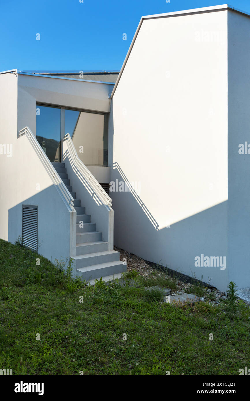 architecture, white house back view with staircase, outdoors Stock ...