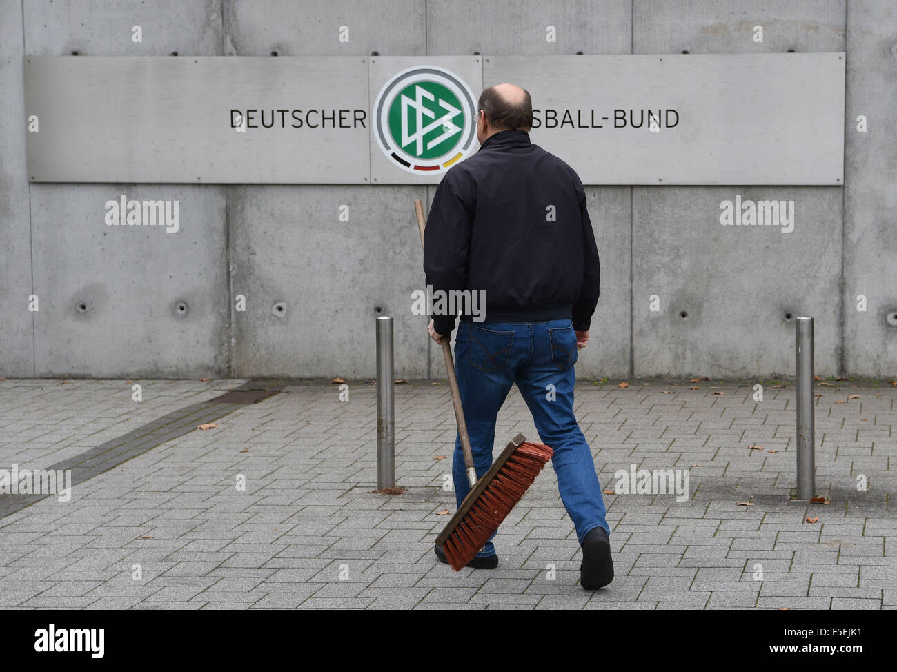 German football federation logo hi-res stock photography and images - Alamy
