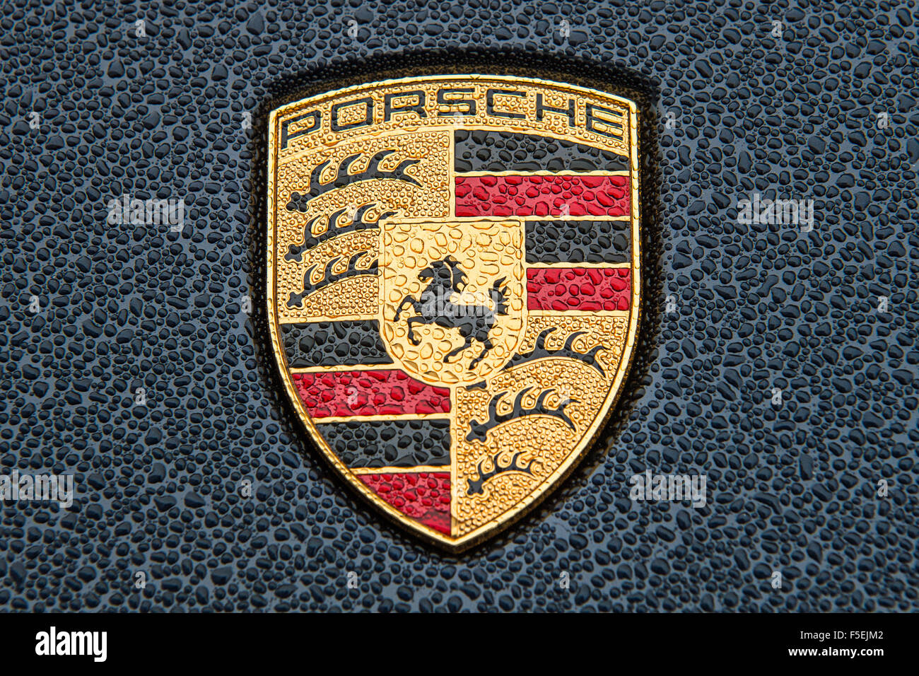 Suttgart, Germany. 3rd Nov, 2015. The emblem of car manufacturer ...