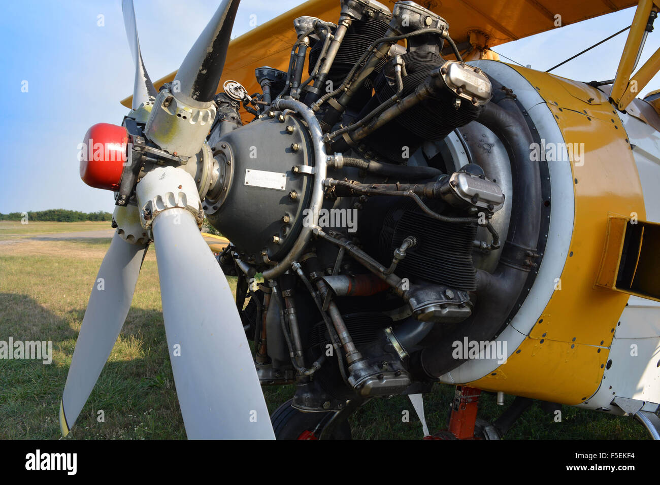 Old propeller plane at the airport Stock Photo - Alamy