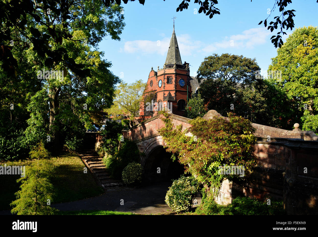 Dell Bridge Port Sunlight Village High Resolution Stock Photography and ...