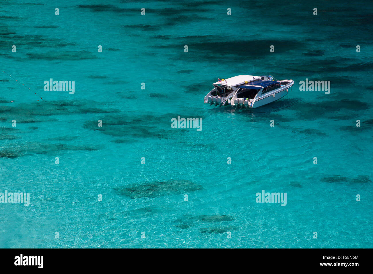High speed motor fishing boat hi-res stock photography and images - Alamy