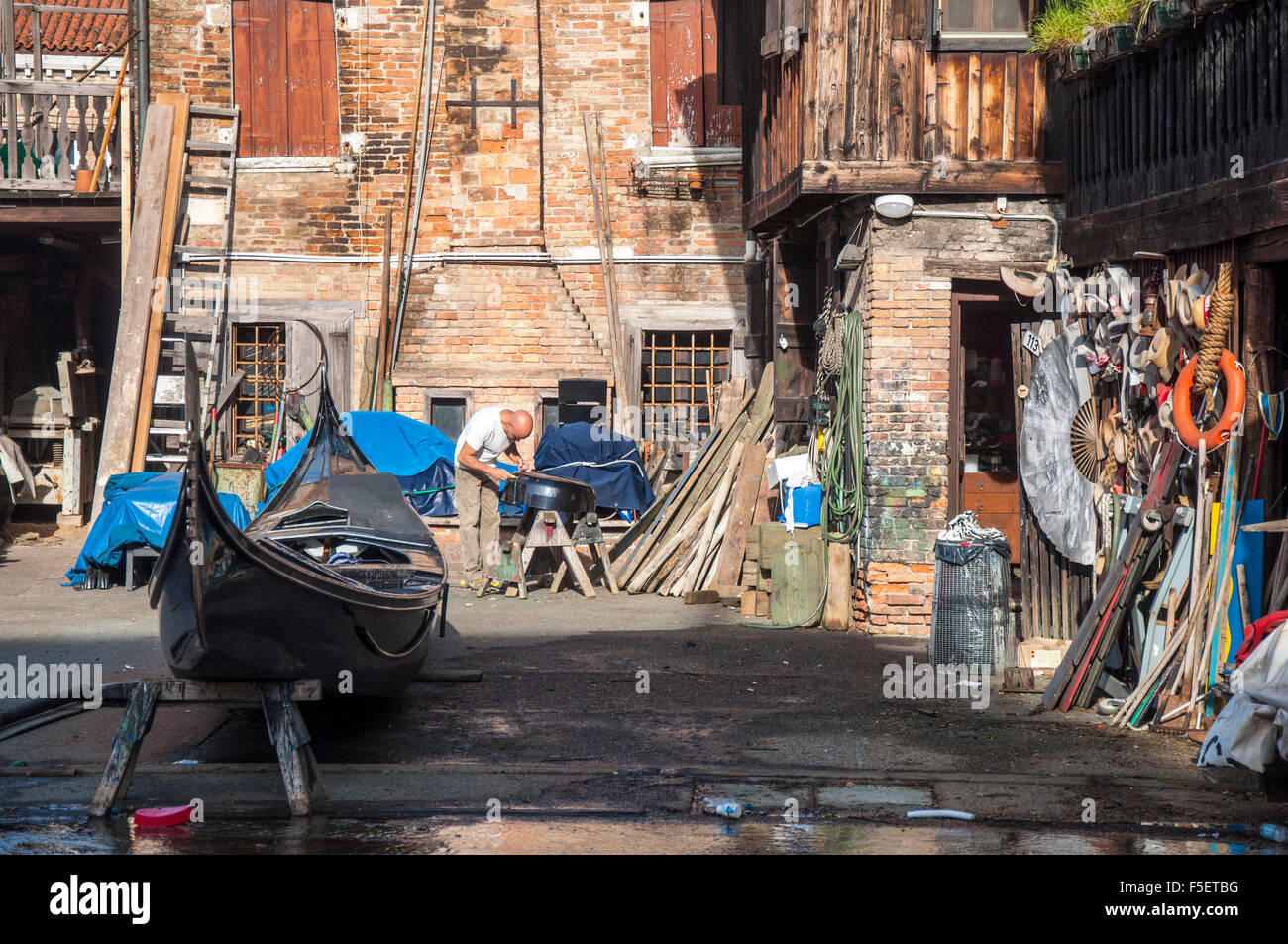 Squero di San Trovaso in Venice, Italy. Gondola builders Stock Photo ...