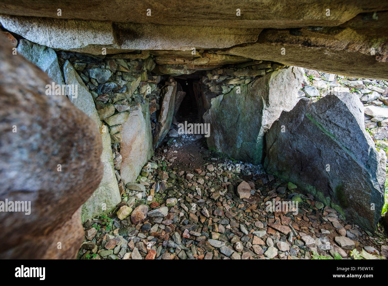 Barnenez. Cairn de Barnenez, Kernelehen peninsular,Brittany,France. Oct ...